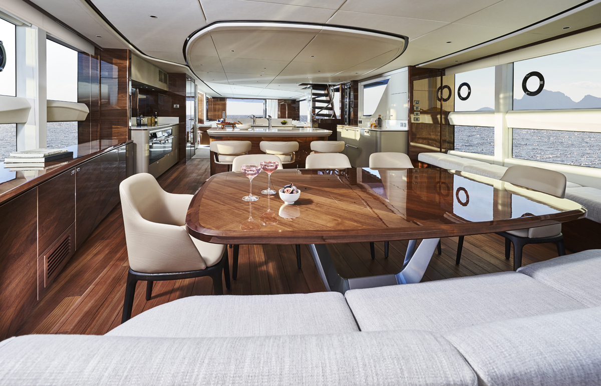 X95 Vista Super Flybridge Yacht | 95ft Yacht | Princess Yachts