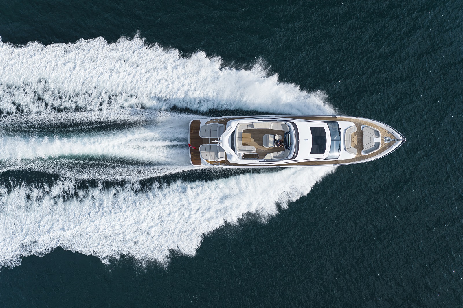 S80 Luxury Sportbridge Yacht - S Class - Princess Yachts