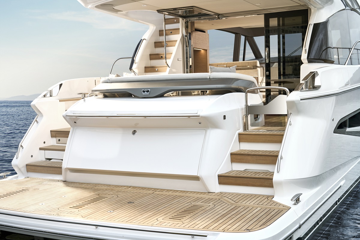 F58 Flybridge Yacht | 58ft Yacht | Princess Yachts
